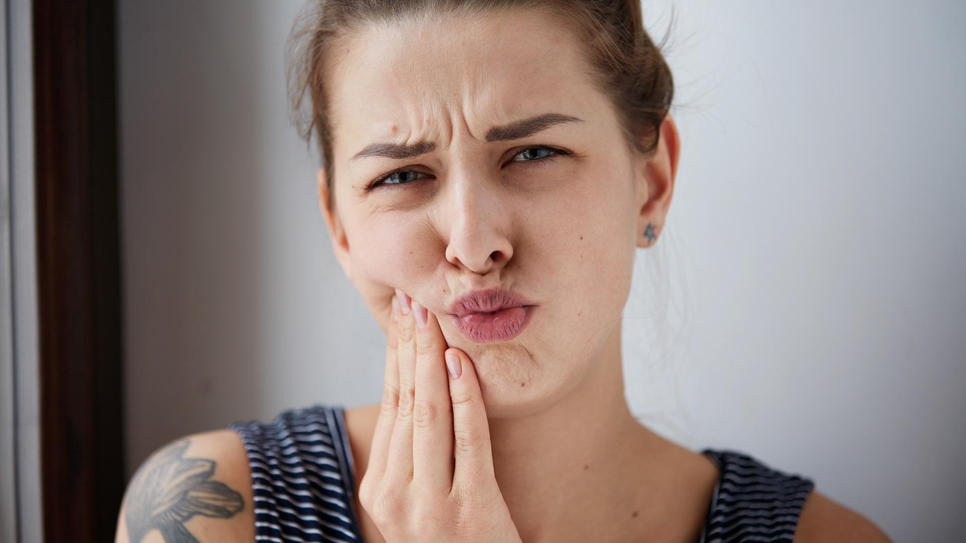 What to Do When You Have A Severe Toothache - Dental Group Of Beverly HIlls